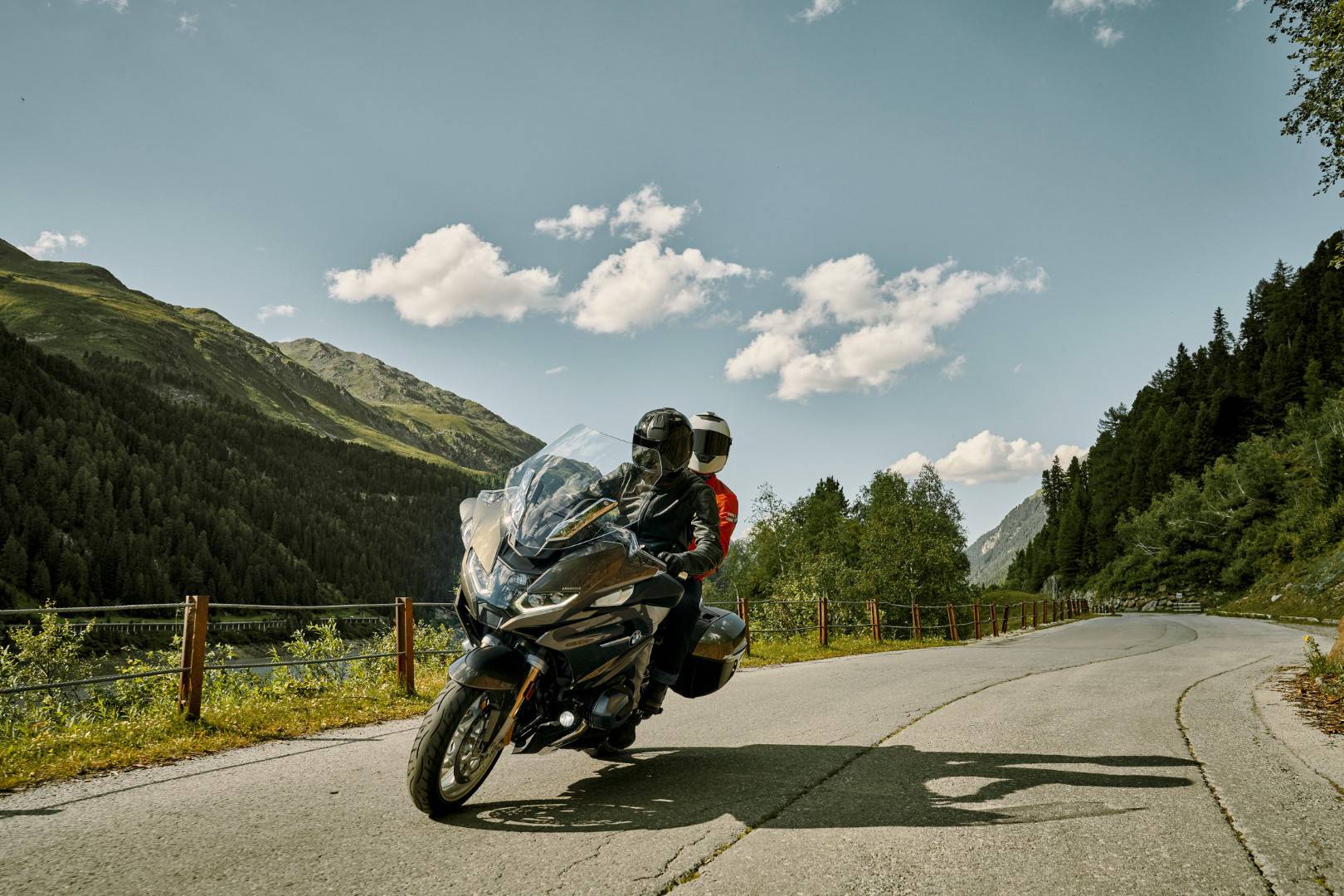 BMW R 1250 RT | cartecgroup.com